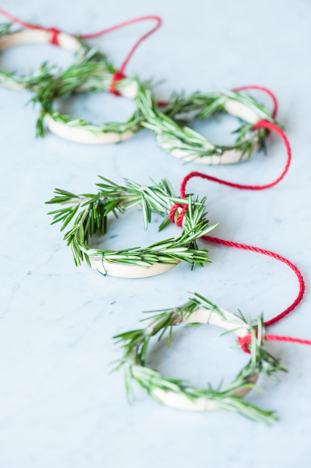 DIY Mini Rosemary Wreath Garland - The Sweetest Occasion