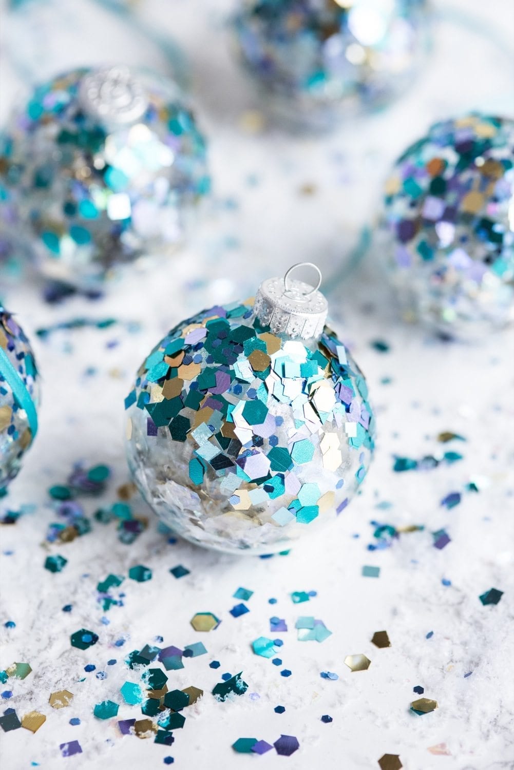 DIY Glitter Confetti Ornaments - The Sweetest Occasion